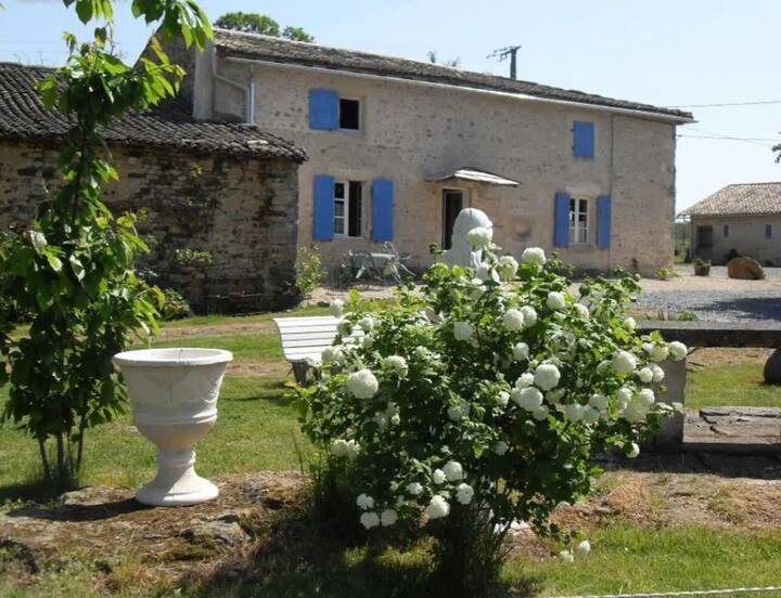 Fermette à La Campagne. - Saint-Maixent-l'École