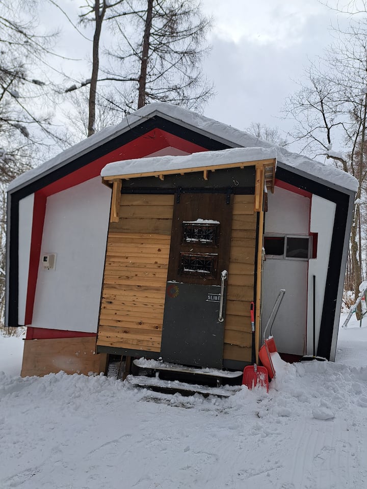 ニセコアンヌプリスキー場から車で12分の1棟貸し物件　夏はコンクリートボールも楽しめます。 - Niseko