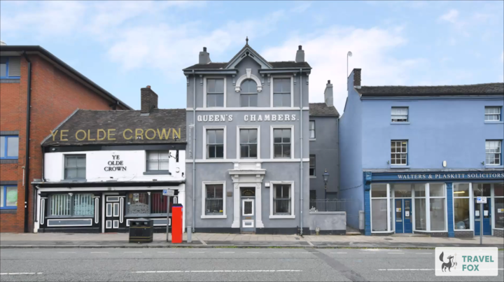 Chloe's 2 Bedroom Central Stay - Stoke-on-Trent