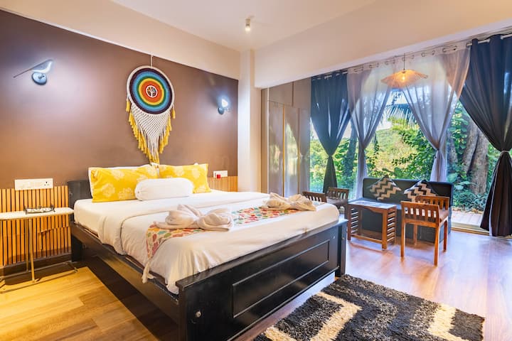 Lush By Boho | Forest Facing With Pool & Kitchen - Goa