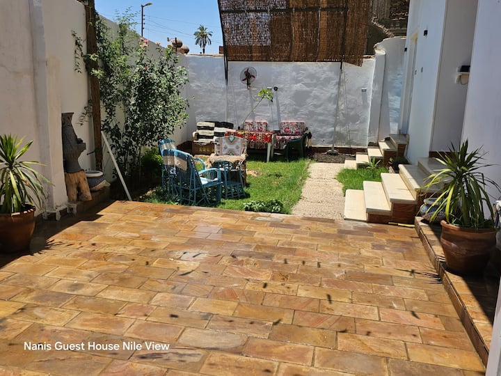 Nanis Guest House - Luxor