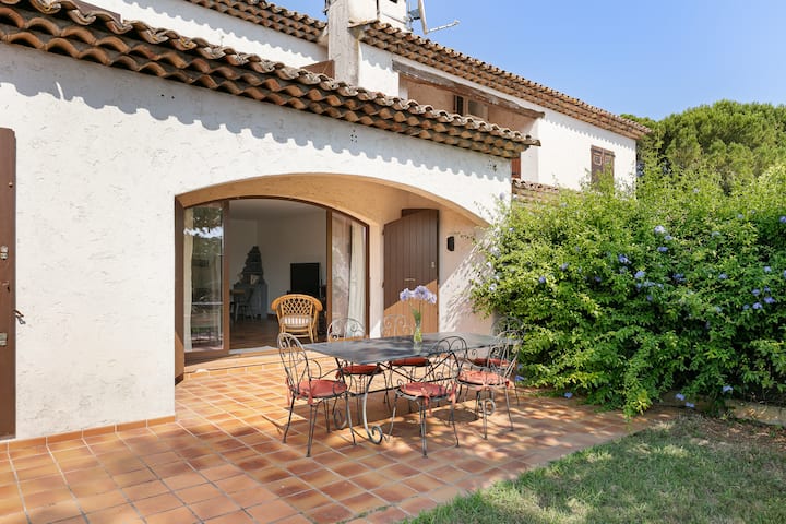 Maison Paisible, Mer 10 Min Auto - Antibes