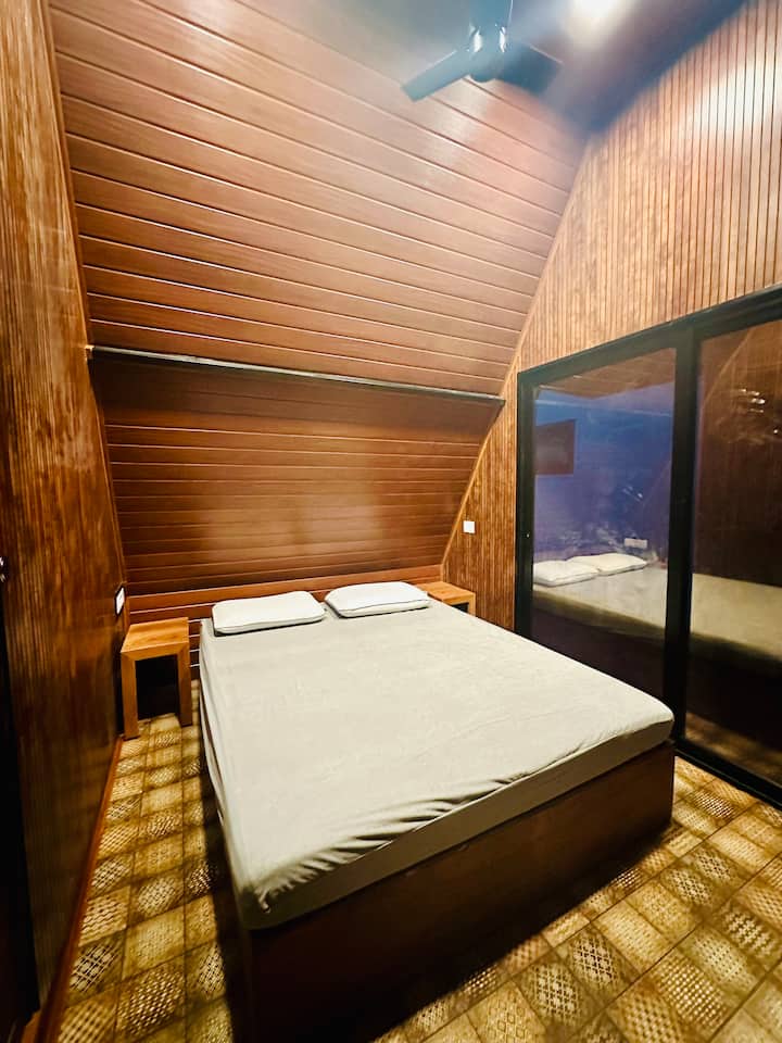 A-frame Cabin By Whoosh Homes - Kochi, India