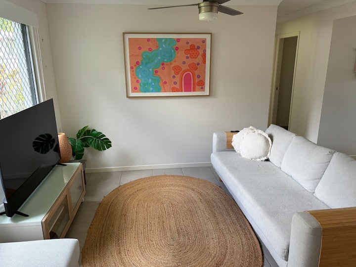 Central Spot On The Sunny Coast - Nambour