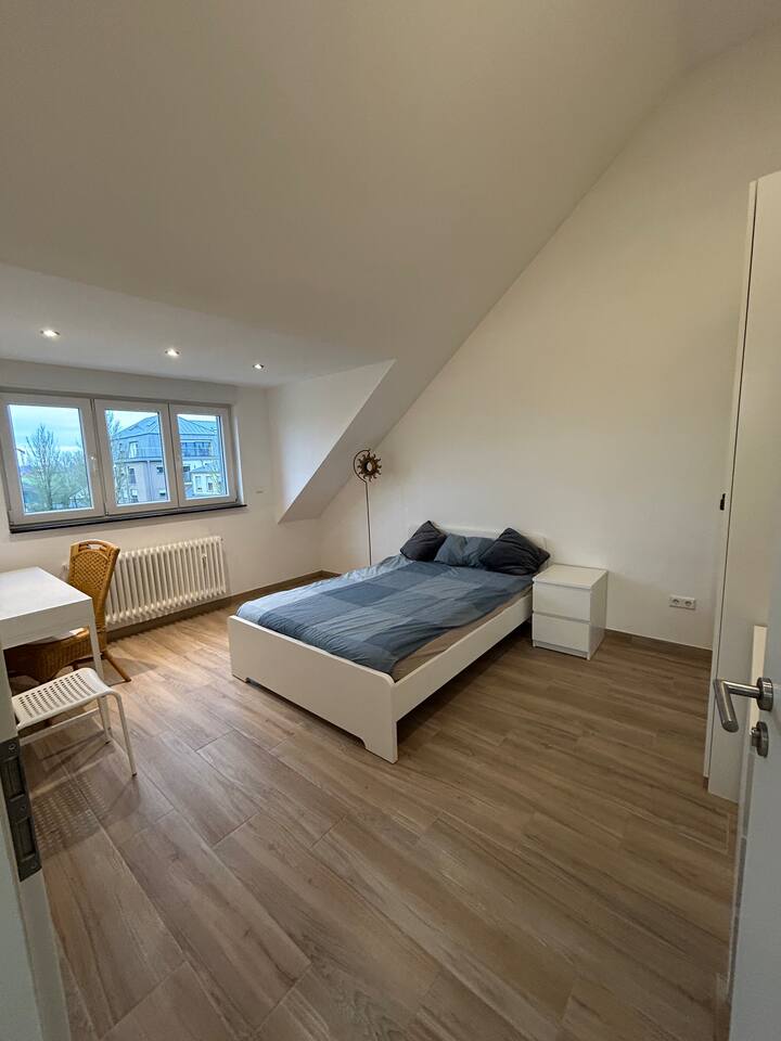Bright Room In Gasperich - Luxembourg