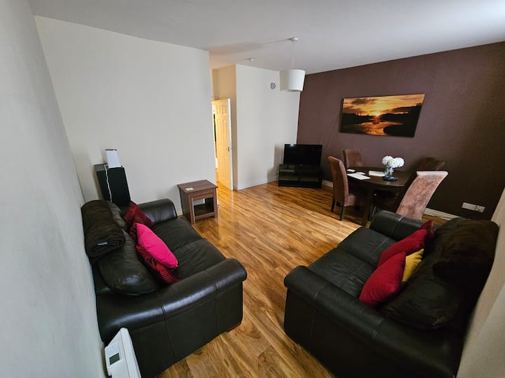 One Bed Flat In Central Paisley - Paisley