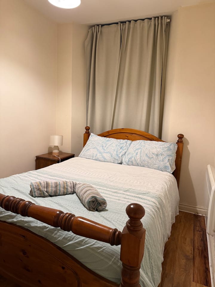 One Bed Flat In Central Paisley - Paisley