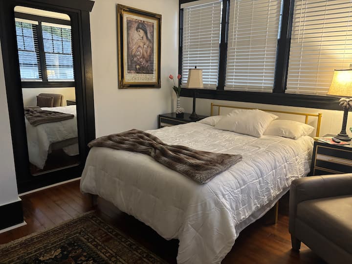 5 Star Private Bed And Bath In Beautiful Property - DeLand, FL