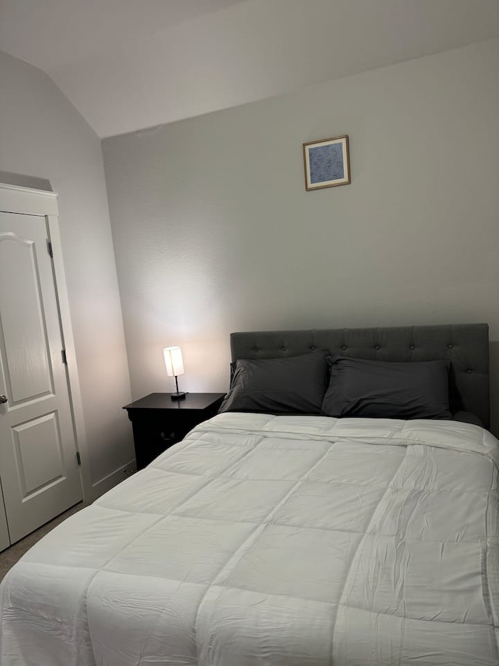 Private Room In A Shared Home - Mesquite, TX