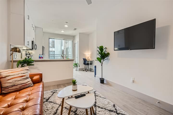 Charming East Side 1br Retreat Off 6th Street - Austin