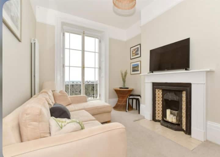 Long Term 2-bed Rental Flat With Sea-views In Ryde - Isle of Wight