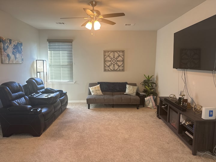 Cozy Lake View Loft - Slidell, LA