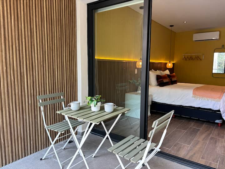 Superb And Luminous Apt With Balcony, Roma-condesa - Mexico