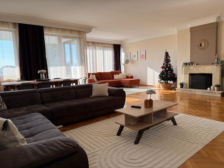 Huge House 5 Mins Train St. Pool 2 Baths 4 Rooms - Istanbul