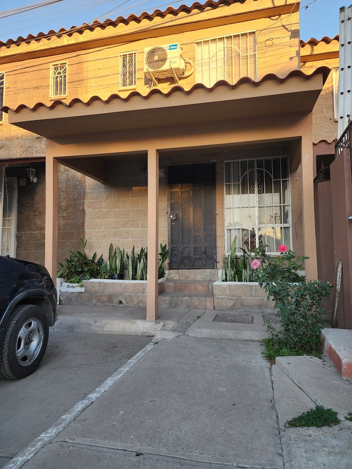 Cerca De Cruce Fronterizo - Tijuana