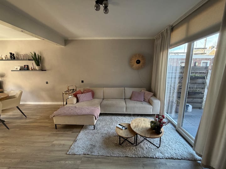 Tussenwoning Nabij Het Centrum Van Leeuwarden - Leeuwarden