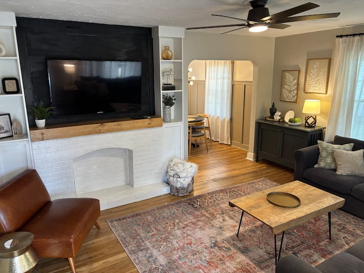 The Gaston House: 2br, 1 Bth, 3 Beds - Jackson, TN