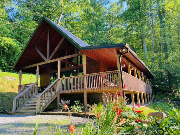May Sale! Authentic Cabin 7 Min From Downtown - Bryson City, NC