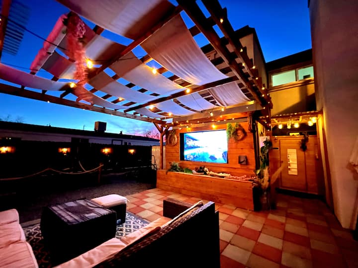 Studio Laundry+ Free Parking + Internet300mbps + - Sparks, NV