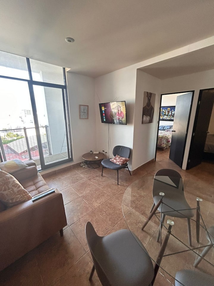 Cómodo Departamento En Torre - Monterrey
