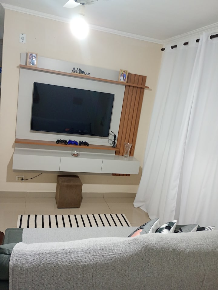 Apartamento Básico, A 10 Minutos Da Praia - Guarujá