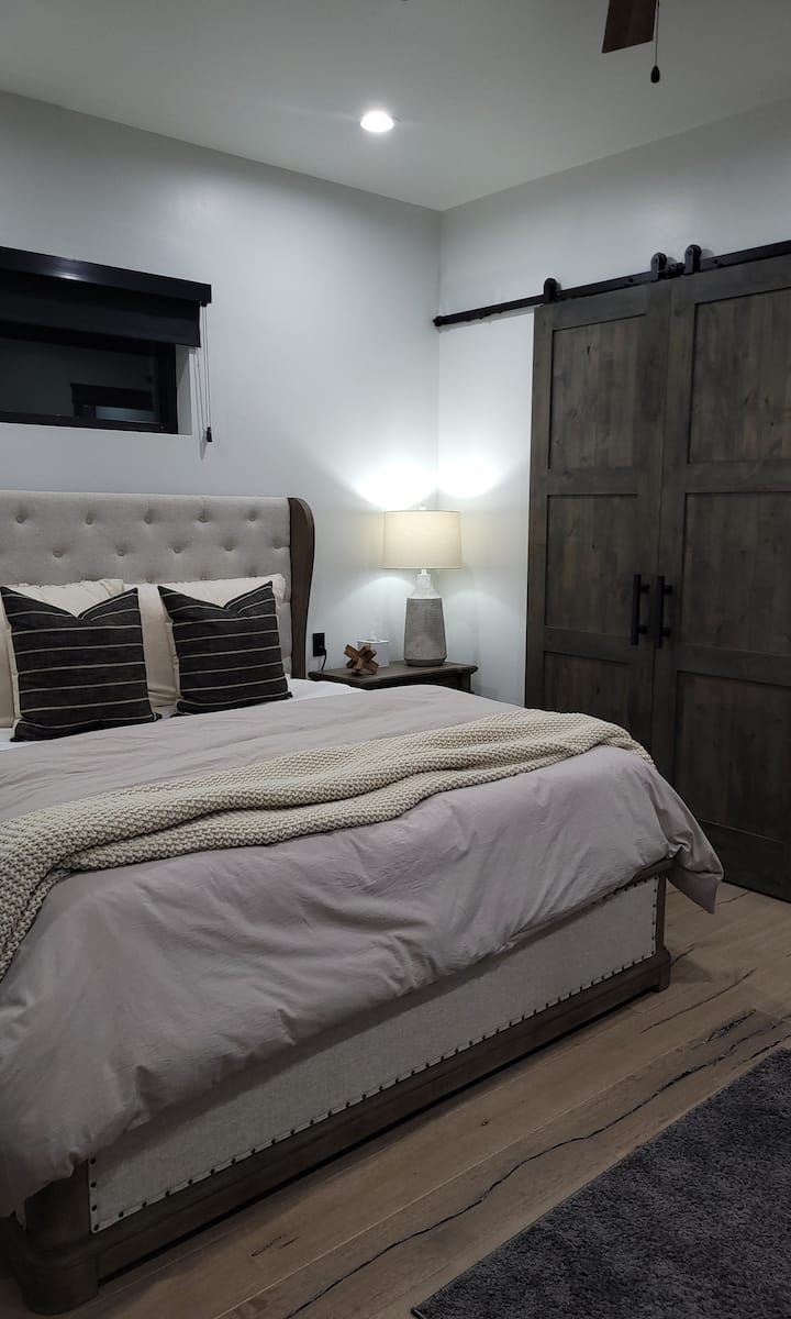 2 Bedroom Luxury Private Suite - Silverthorne, CO