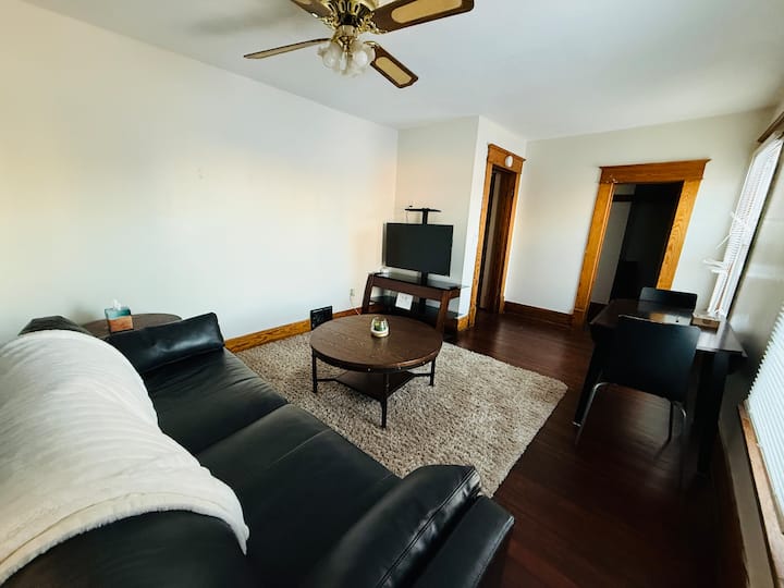 Broad Abode - Green Valley State Park, Creston