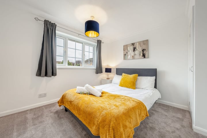 Cozy 3 Bedroon Luxury House - Luton