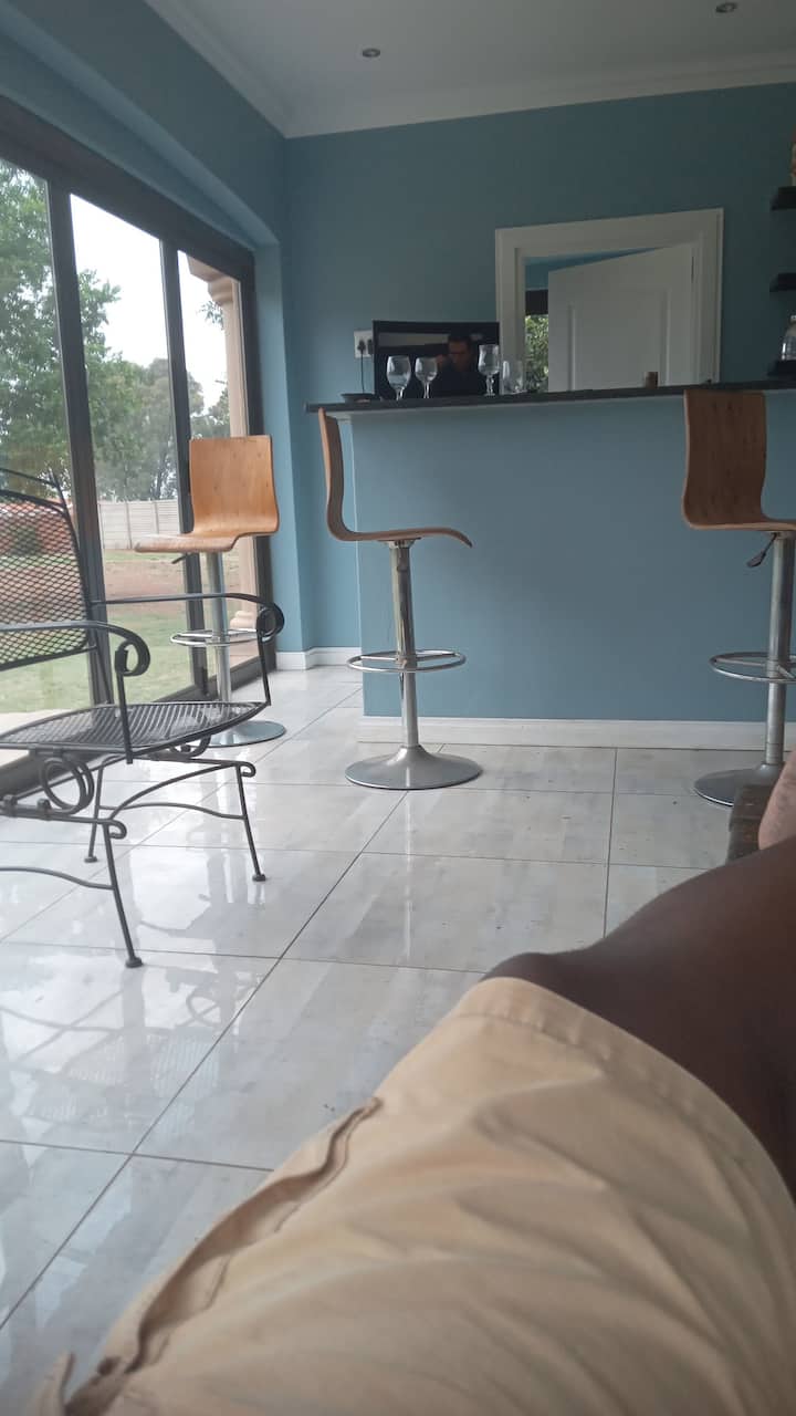 Budias Guesthouse - Benoni