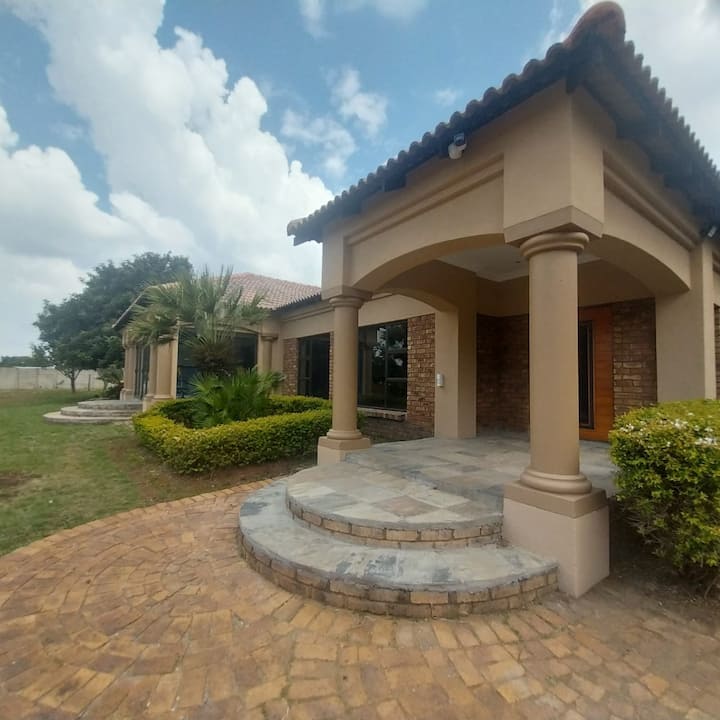 Budias Guesthouse - Kempton Park