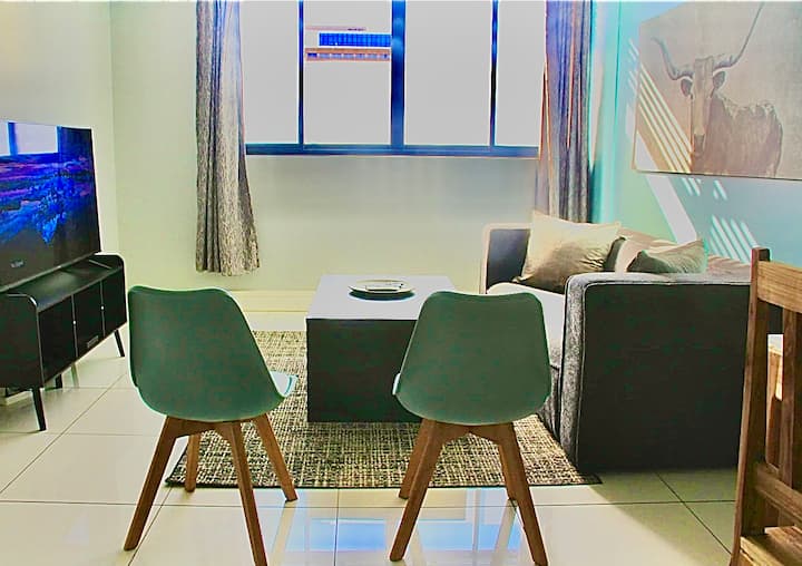 Rustic Ruby Central @77 Independence - Windhoek