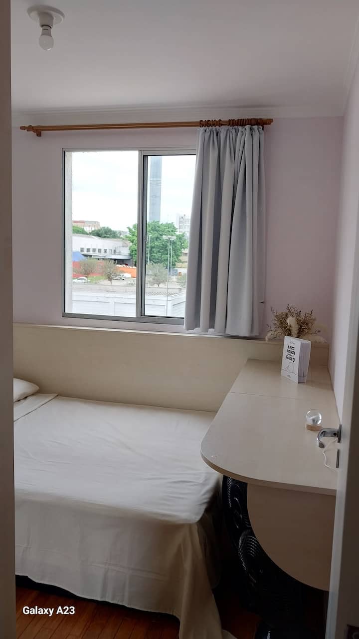 Quarto Privativo Rodoviária - Curitiba