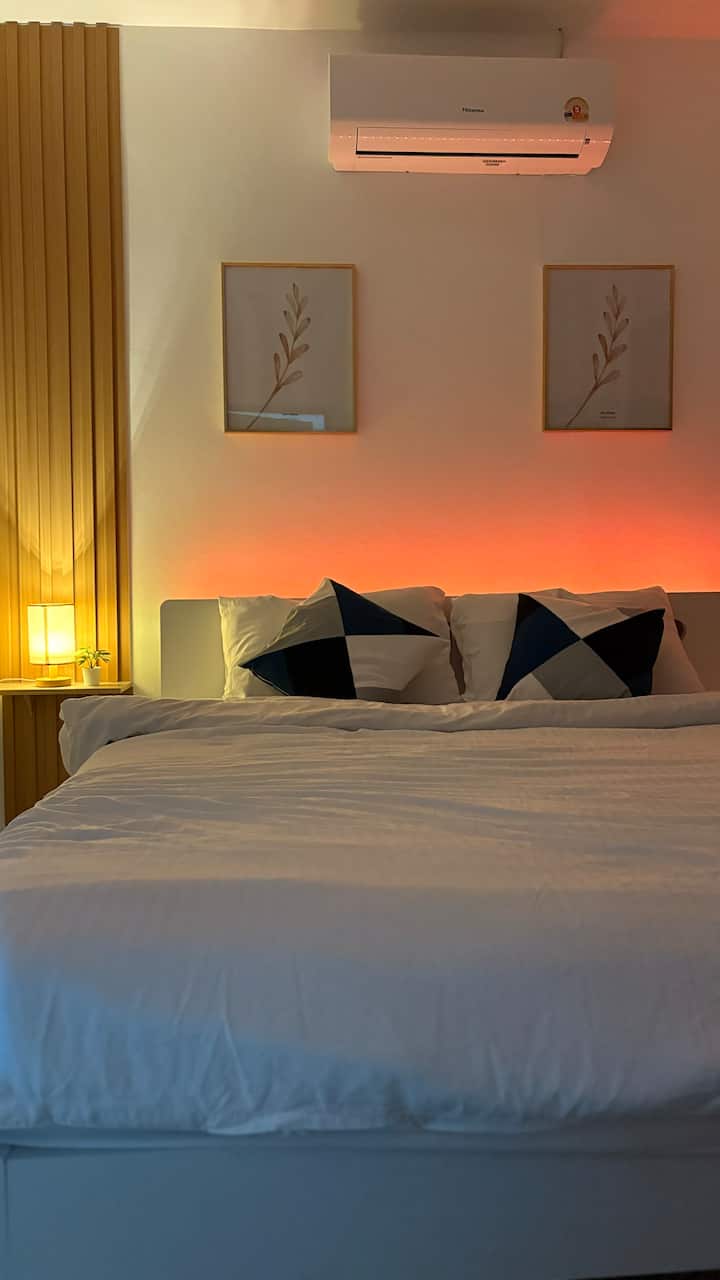 Large Apartment With Sea View. 4 Beds - Phuket