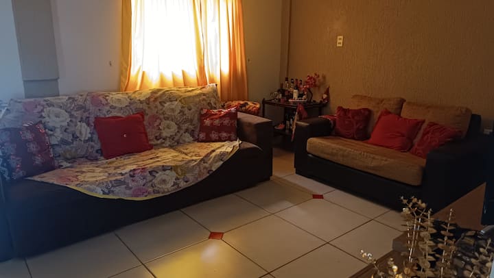 Casa Con Ubicación Privilegiada - Asuncion