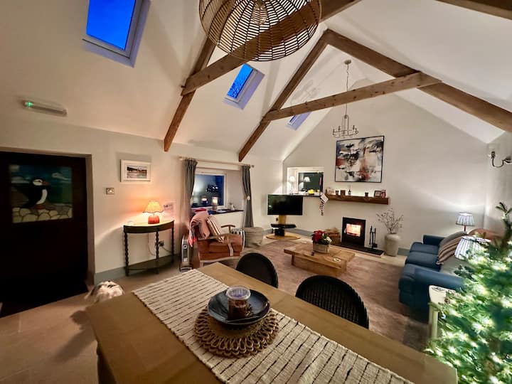 Gorgeous Cosy Cottage In Little Haven - Little Haven