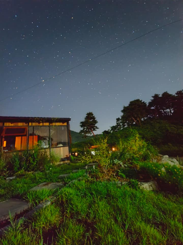 매력적인불편함을 팝니다_이유림(林) - South Korea