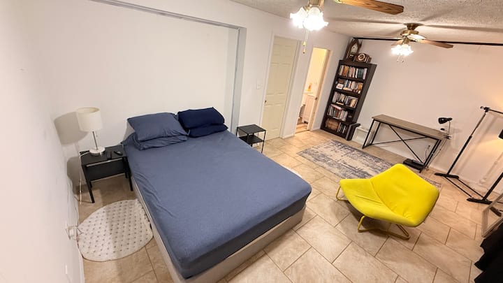Room In The Basement With Private Bathroom - Columbia, MD