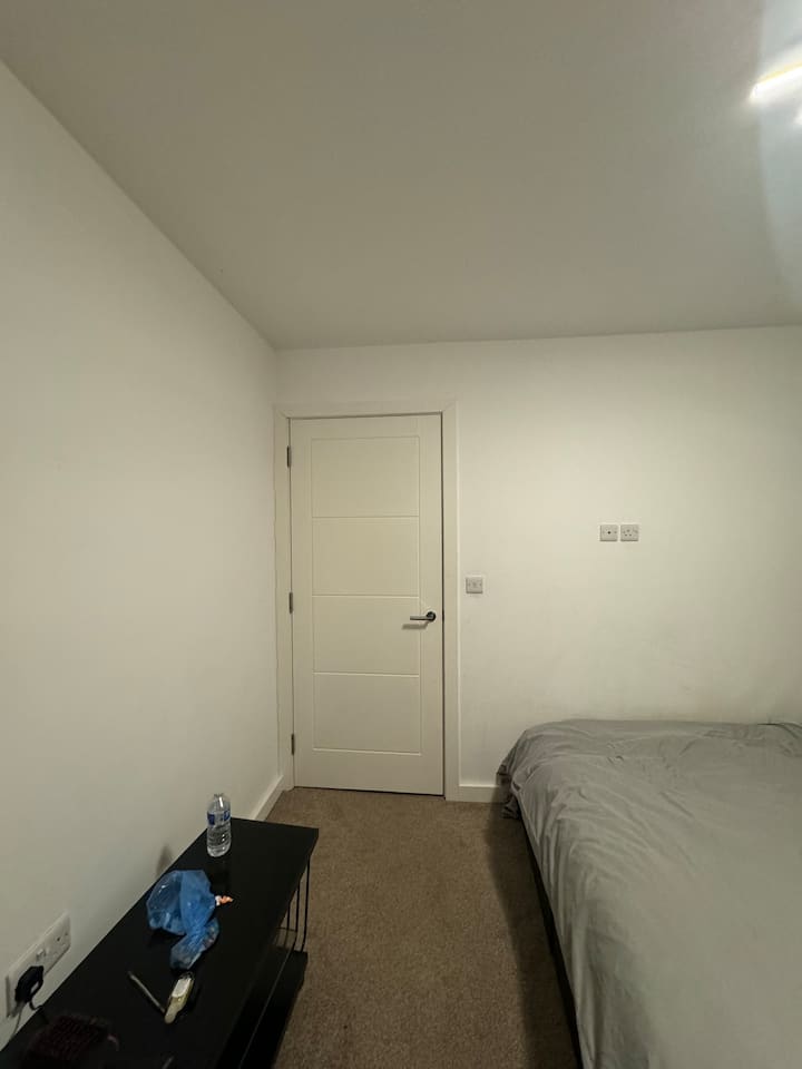 Room In A House In Westoughton - Bolton, UK
