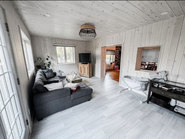 Space In The Prairies - Trois-Rivières