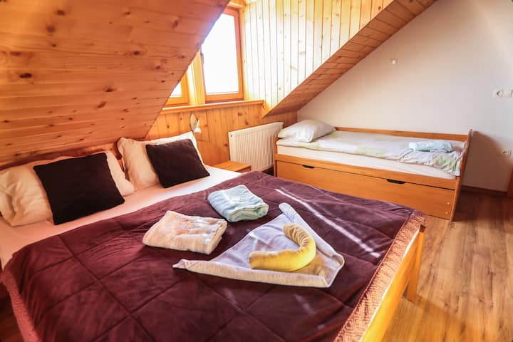 Lovely Family Room At Ekoturizem Viženčar, Krvavec - Kamnik