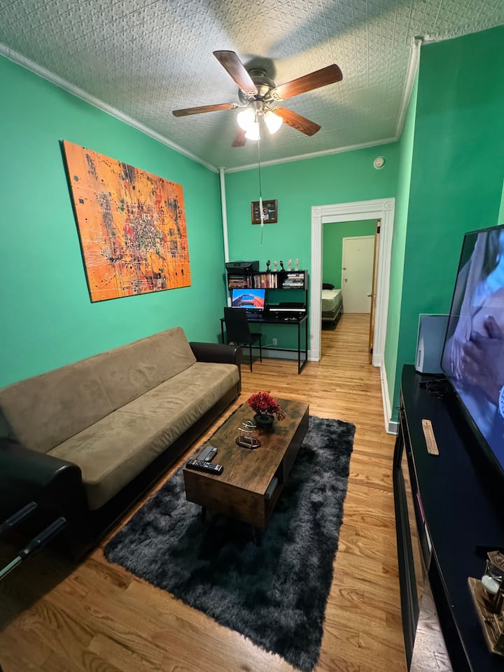Green Walls Studio In New York City - Brooklyn, NY