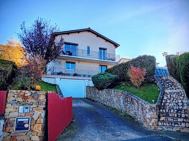 Grande Maison, Avec Son Bar, Jeux, Clim - Aubière