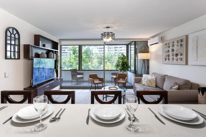 Moderno Depto. • Parque Arauco • A/c • Piscina - Las Condes