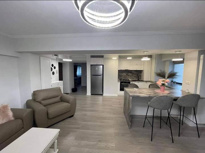 Apartament 3 Camere Zona Centrala - Craiova