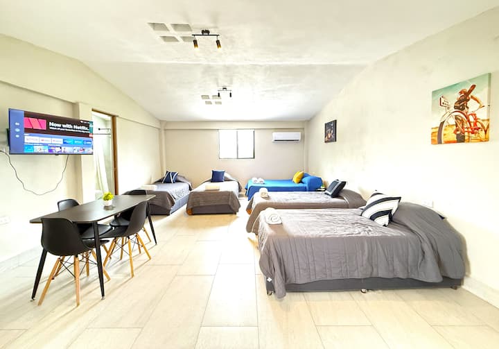 New Lovely Apt @ Great Location W/wifi +Ac+park - Monterrey