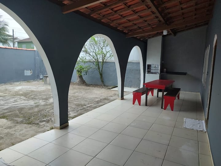Aluga-se Casa Em Massaguaçu-sp - Caraguatatuba