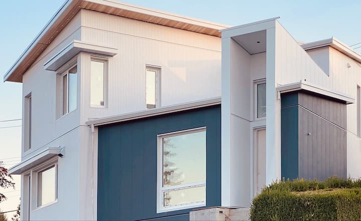 Casa Del Colore New West - Burnaby