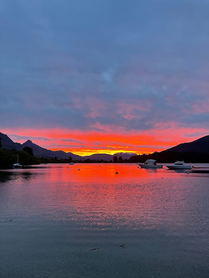 Private Flat, Peaceful Location! - Queenstown, New Zealand