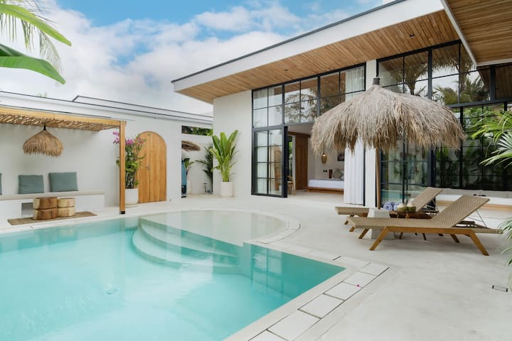 Tropical Oasis 2 Bedroom Villa Uluwatu - Australia