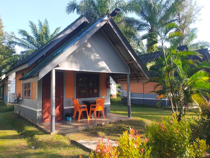 Cashewnut House Room 2 เดิน2นาทีถึงชายหาด - Ao Nang